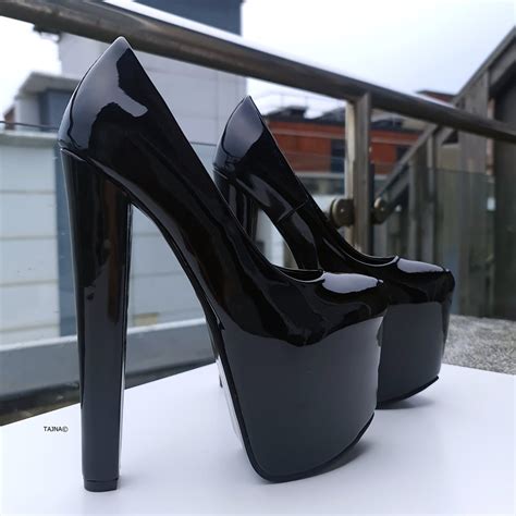Black Gloss Chunky High Heel Platform Pumps Tajna Club