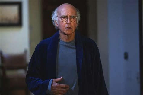 לארי דיוויד תקף בשידור חי את אלמו ואולץ להתנצל