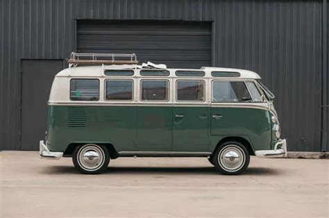 Old Cars Wed Buy That 1967 Type 2 21 Window Sunroof Deluxe Vw Van