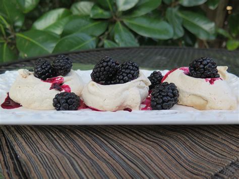 Meringue Nests With Fresh Fruit For Passover Beyondgumbo