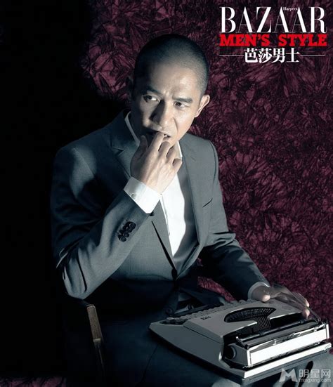 梁朝伟光头造型登芭莎 时尚帅气优雅迷人