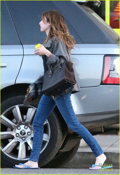 Emma Roberts Pedicure Pretty Photo 551417 Photo Gallery Just Jared Jr