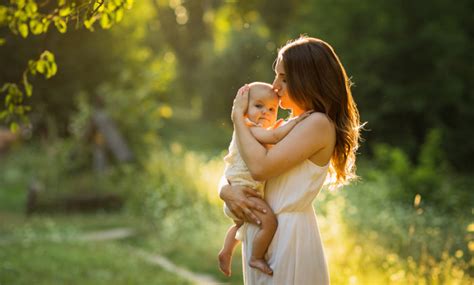 Deset Prelepih Imena Za Devojčice Koriste Se Vekovima I Simbolišu Svetlost