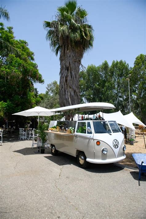 טוי וואן בר אקטיבי פוד טרק רכב אספנות להשכרה לכל מטרה Rent Il