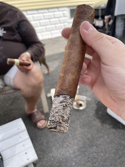 La Aurora Stravaganza R Cigar Refuge