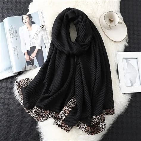 Écharpe Léopard Tendance Blanche Léopard Passion