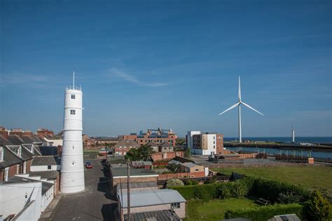Lighthouse Blyth F Southern