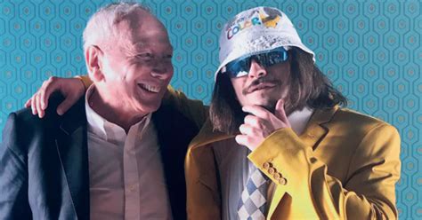 Lorenzo Et Dorcel Dévoilent Une Enceinte Connectée Qui Fait Aussi Sextoy