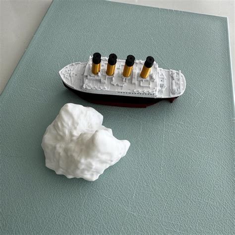 Floating Titanic Bathtub Boat W Iceberg By Theroller3d Titanic Toy