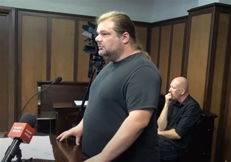 Rafał Gaweł Twórca Omzrik Skazany Za Oszustwa Uciekł Do Norwegii Gdzie Własnie Otrzymał Azyl