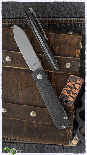 Terrain 365 Otter Slipjoint Flip At Carbon Fiber Scales 3