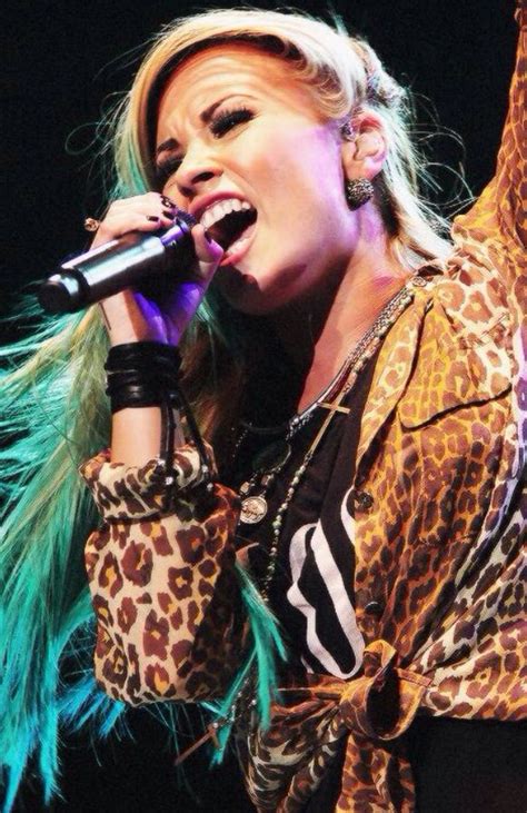 Shes Perfect Beautiful People Demi Lovato Shes Perfect Shes Perfect Beautiful People Demi Lovato Shes Perfect
