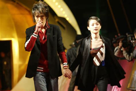 周迅朴树未曾公开的昔日缠绵照大曝光组图 搜狐娱乐频道