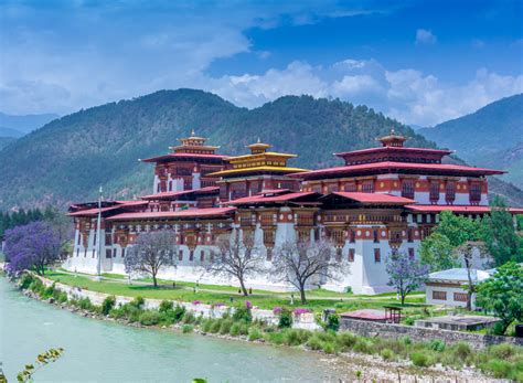 Places To Visit In Bhutan In June With Pictures Bhutan Tourism