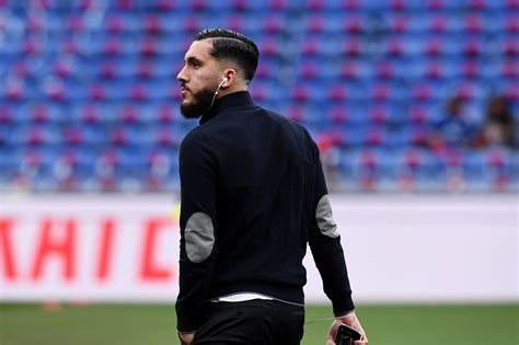 Mercato Rayan Cherki Au Psg Un Dernier Obstacle à Lever