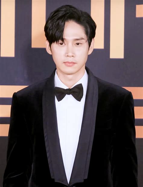 ملكة الدموع أُنبوب