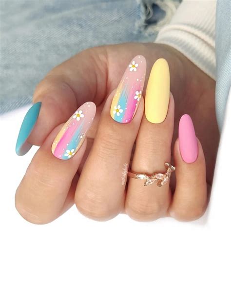 18 Beautiful Long Almond Nail Designs Archeworks