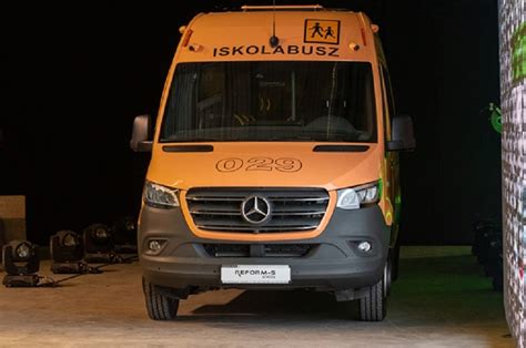 Ilyenek Lesz Az Új Iskolabuszok TatabÁnyÁn Is Jön Az új Iskolabusz