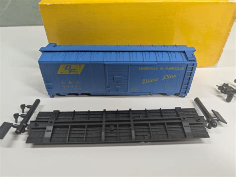Used Accurail Ho Scale 40 Acf Steel Box Car Louisville And Nashville Land