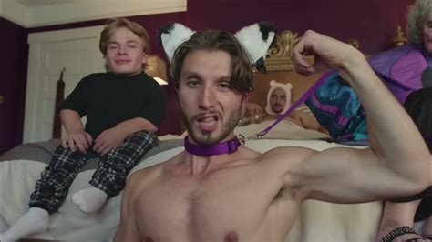 Bbno Fendom With Leash And Collar Scene Youtube