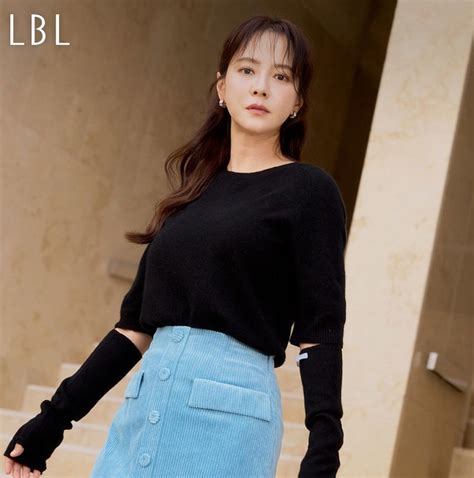 عکس‌های تازۀ بانو سویا، همسر جومونگ در 43 سالگی