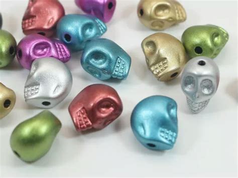 U8mo 50 Acrylic Halloween Gothic Skull Beads 13mm Various Style Jewelry Making Mixed Metallic
