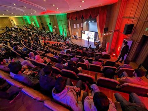 Zeeshan Ashraf على Linkedin Experience Learning Lahore Networking