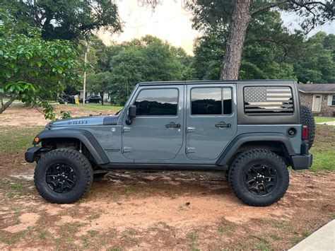 305 70r17 Tires