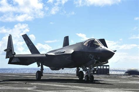 Video Navys New F 35c Stealth Fighters Land On Aircraft Carrier
