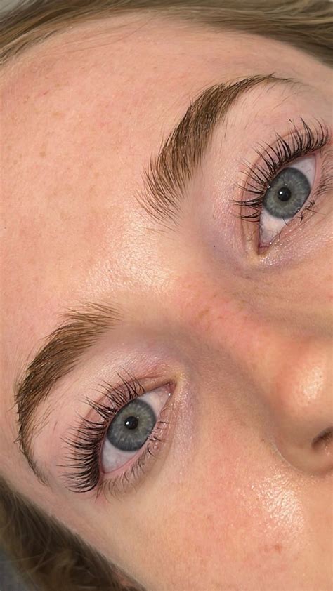 Doja Cat • Candy Cat Candy Brows Nose Ring