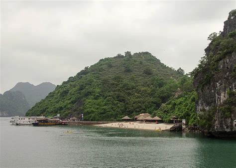 The Best Halong Bay Beaches Revealed Izitour
