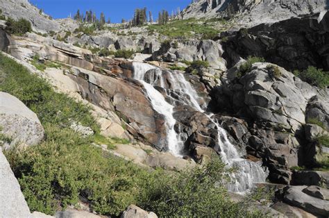 Tokopah Falls Trail Sequoia National Park Ca Live And Let Hike