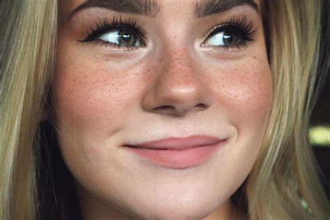 A Mua Approved Guide On How To Achieve Fake Freckles Csg