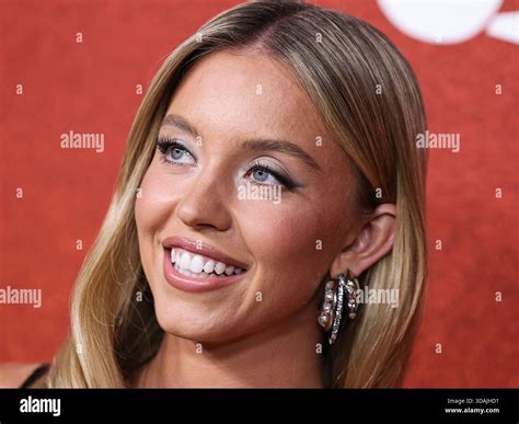 File Sydney Sweeneys Sports Illustrated Cover Sparks Backlash