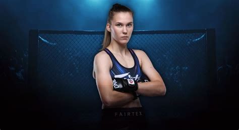 Smilla Sundell Om One Och Flytten ”mycket På Gång” Frontkickonline