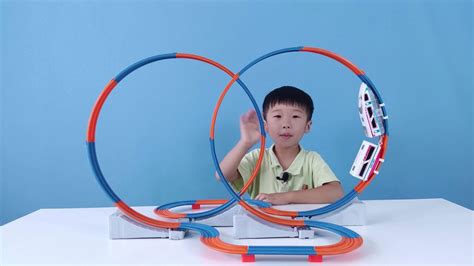 轩轩的玩具开箱时间帮助高速列车搭建轨道，让它快速动起来高清1080p在线观看平台腾讯视频