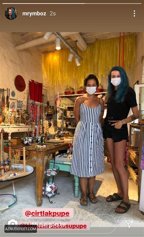 Meryem Boz Feet Aznudefeet