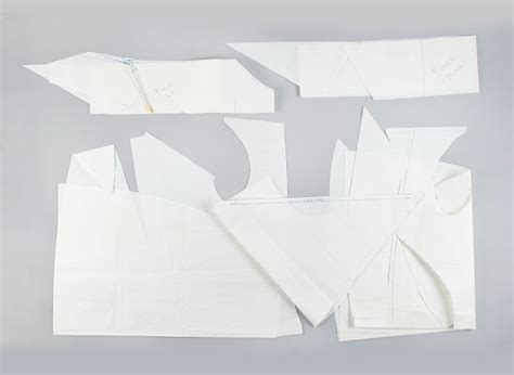 Jack The Ripper Stalks His Victims Five Piece Pattern For Pointed