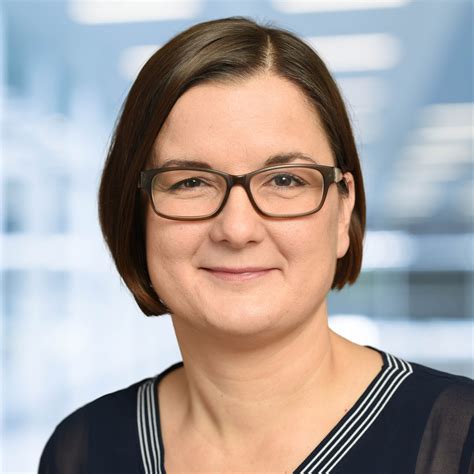 Alexandra Rohn Servicesachbearbeiterin Huk Coburg