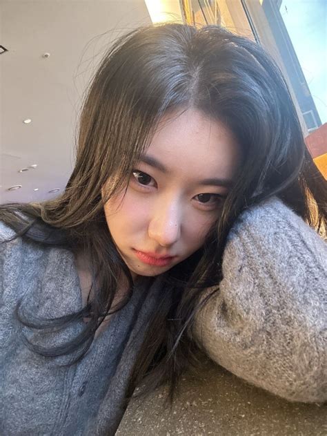 Pin Oleh Bella Di Itzy Di 2024 Gadis Cantik Selebritas Gadis