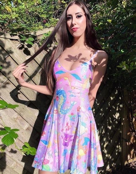 Sunnie Wollip 男扮女装祭典男性が装う女性