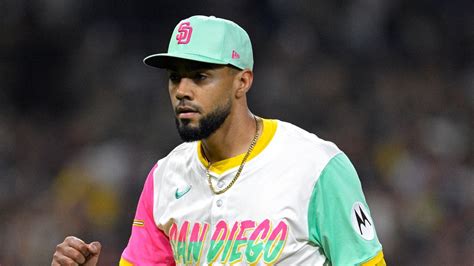 Padres Robert Suarez Slapped With 3 Game Suspension For Hitting Shohei