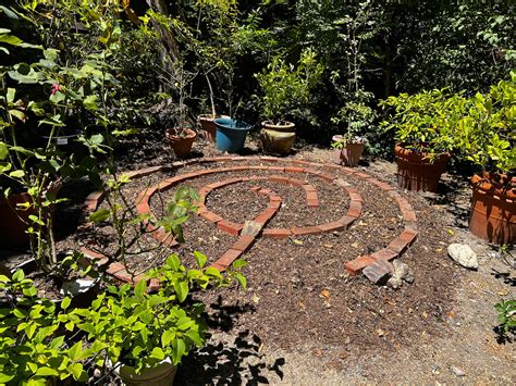 Making A Three Circuit Labyrinth