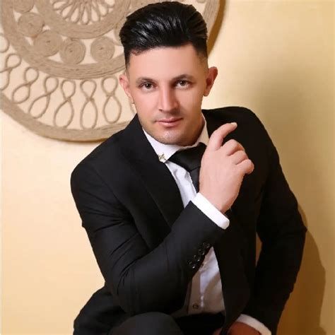 دانلود آهنگ قادانی من آلام بوینووا قولومو سالام از علی اقبالی