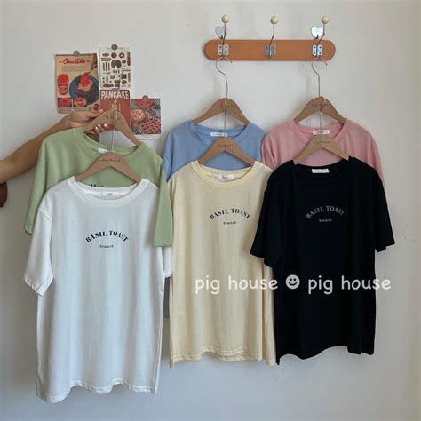 Pig House Áo Phông In Chưc Bassic Dành Cho Các Cô Nàng
