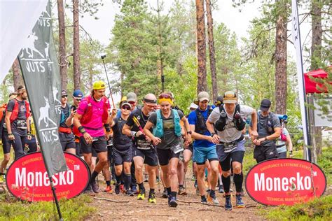 Max Moberg Juhlii Nuts 300 Voittoa Ja Reittiennätystä Toistamiseen Nuts Polkujuoksut