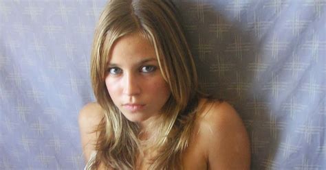 Superhoneys She Wants You Now