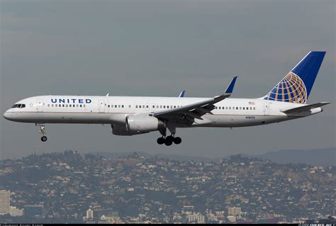 Boeing 757 224 United Airlines Aviation Photo 7835341