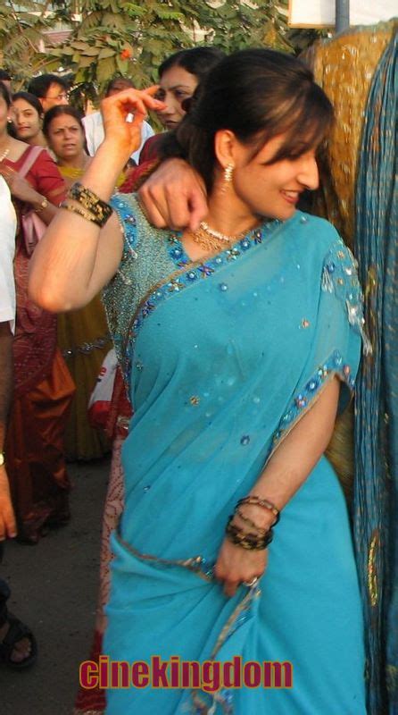 New Bollywod1 Sexy South Aunties Hot Photo Images