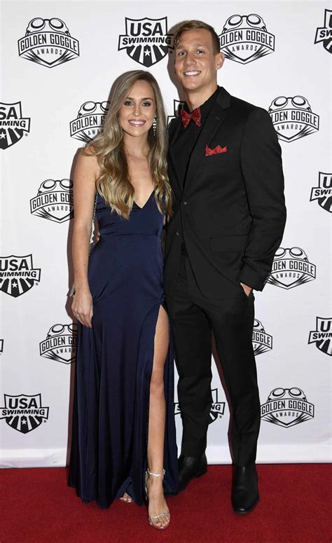 Caeleb Dressels Wife Meghan Celebrates As He Tears Up After Gold Medal